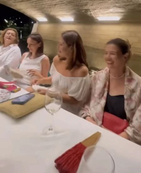 Nataša Ninković Ugostila Glumice U Trebinju Sloboda Mićalović