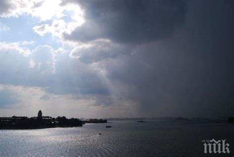 Метеоролози от БАН Утре температурите падат Очакват ни нови дъждове и мощни гръмотевици