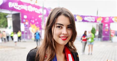 유로포토 폴란드 미녀 빨간 립스틱이 좋아요