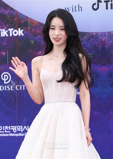 Winners Of 2023 Baeksang Arts Awards Park Eun Bin Song Hye Kyo Lim