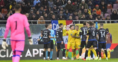 정치 구호에 경기 중 철수한 코소보 축구대표팀 0 3 몰수패