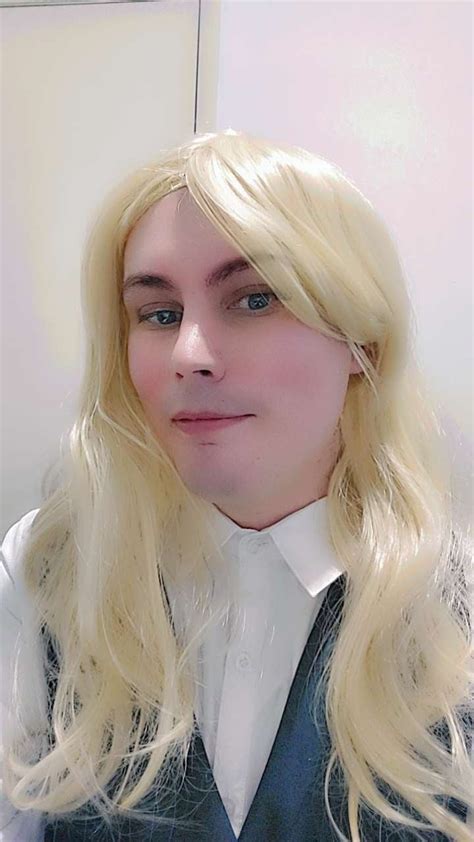 I Look Like A Fight Attendant With Out The Bunny Ears Rcrossdresser