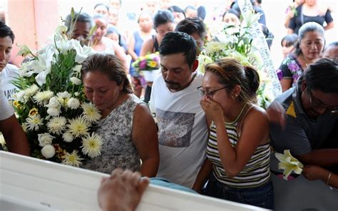 Dan último Adiós A Aitana Niña De 6 Años Que Murió En Elevador Del