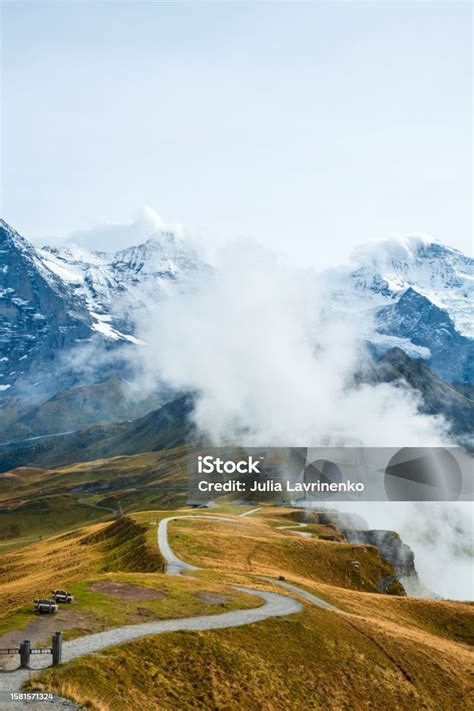 스위스 알프스의 가을 스위스 벵겐 또는 산에 대한 스톡 사진 및 기타 이미지 Istock