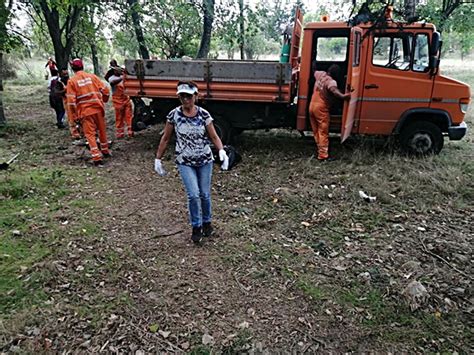 От любов към природата ТД Бунай изчисти екопътеката Свети Харалампи и събра Oshtepan