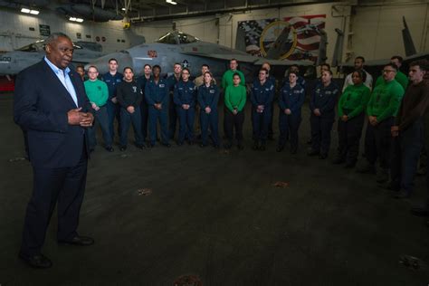 Dvids Images Secdef Visit To Uss Gerald R Ford Cvn 78 Image 1