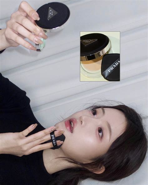 민주 정보 요청 넘쳤던 그 틴트… 진짜 내 원픽🥺 유료광고 Deardahlia Kr 촉촉한 제형 덕에 얼굴에 광채를 넣어