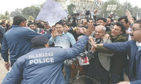 Cybercrime Law Given Fangs To Bite Media Newspaper Dawncom