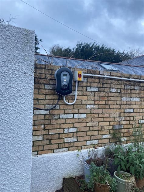 Naked Solar Trusted Tradesman