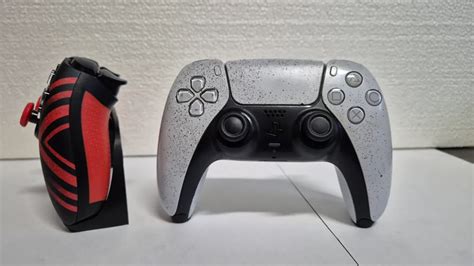 Invisible Ps5 Controller Stand Holder Remixed By Oni Forge Makerworld