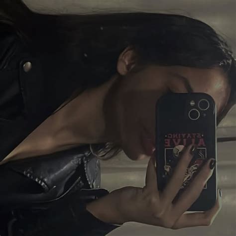 Yasmin Thvminnn Threads Say More