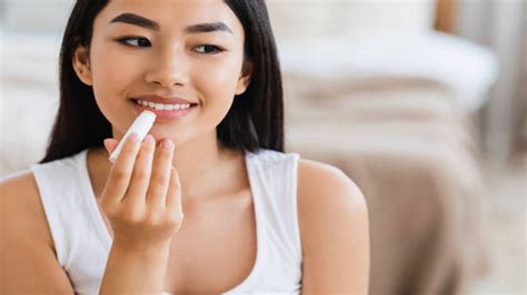 Lip Serum Untuk Bibir Hitam Ini Tips Memilih Dan Rekomendasinya