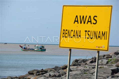 Tsunami Disaster In Aceh Antara Foto