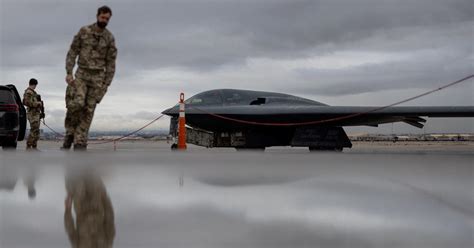 De Nouveaux Bombardiers Furtifs Américains Déployés à Diego Garcia à