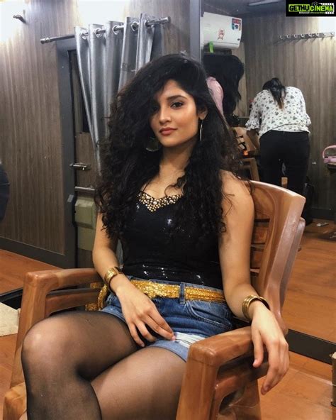 Actress Ritika Singh 2019 Latest Pretty Hd Stills Gethu Cinema