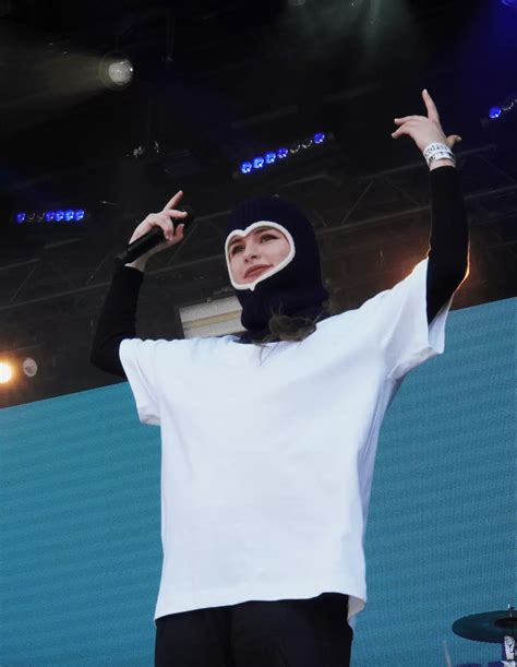 Rencontre Avec Lartiste Adèle Castillon Au Festival We Love Green