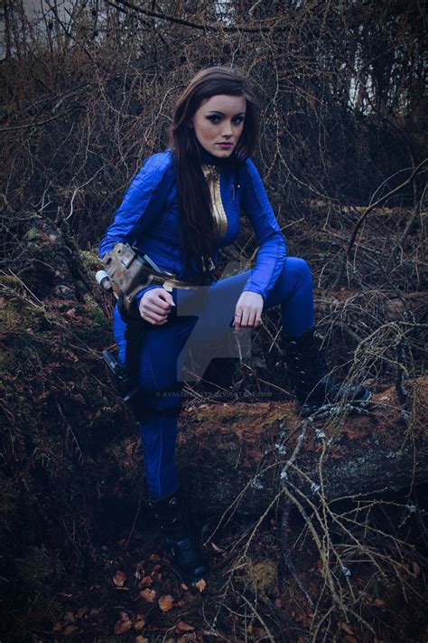 Fallout 4 Vault Dweller By Avalentinexx On Deviantart
