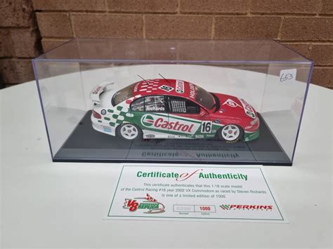Steven Richards Castrol Racing 16 2002 Vx Commodore 118 Scale Model