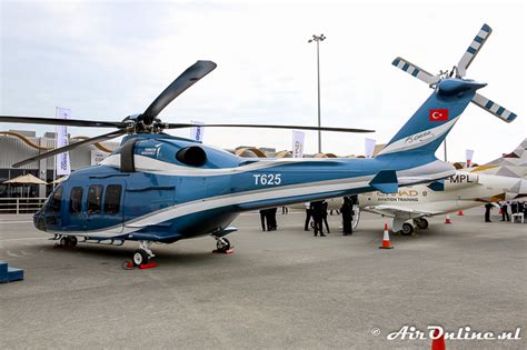 Mock Up Van De Turkish Aerospace Industries T625 Gökbey In Bahrein