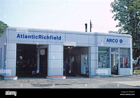 Arco Gas Station Overall View Route 10 Deposit New York Ca 1976 Stock