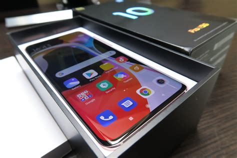 Xiaomi Mi Pro G Design de argint viu cu sticlă mată şi metal