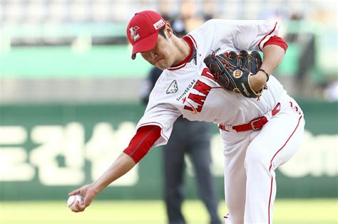 2이닝 6볼넷 Ssg 박종훈 결국 2군행이숭용 감독 기회는 또 줄 것 노컷뉴스