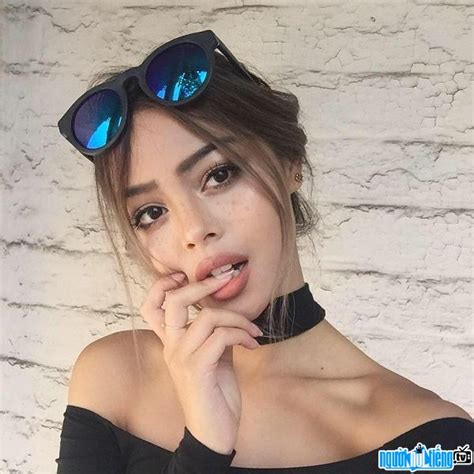 Hot Girl Lily Maymac