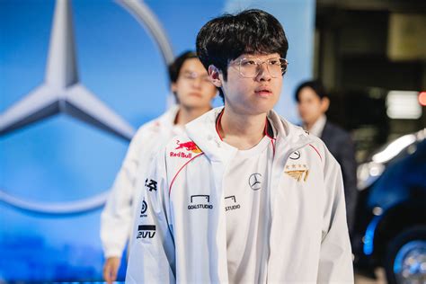 Drama Chuyển Nhượng T1 Doran Zeus Cho Thấy Lmht Chuyên Nghiệp đang