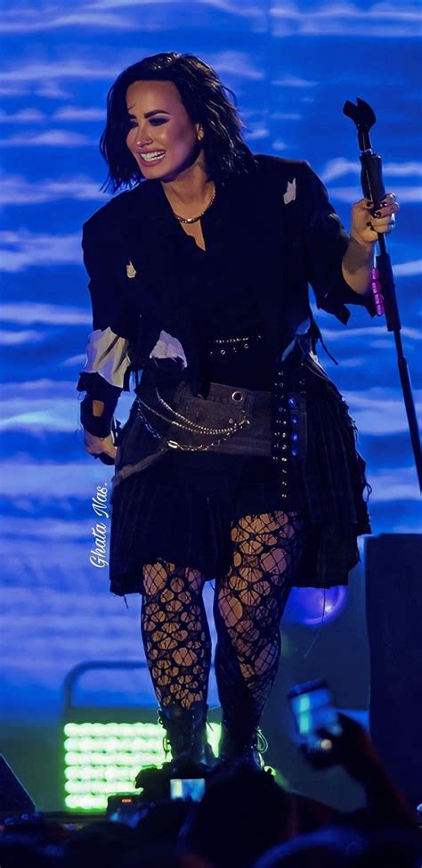 Demi Lovato Wallpaper