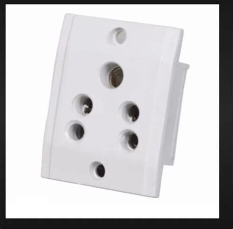5 Pin Socket 6a 16a At Rs 30 Piece Udhna Surat Id 2855370988830