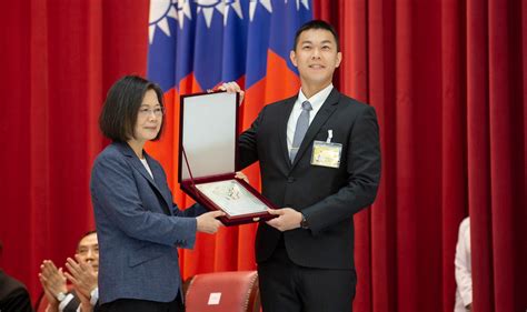 04 19 總統出席法務部調查局調查班第59期結業典禮 Official Photo by Wang Yu Ch Flickr