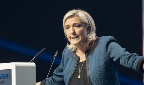 Emmanuel Macron Torn Apart By Eus Brexit Negotiator As Frexit