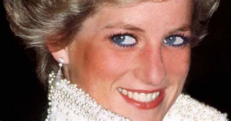 Princess Diana Remembered With Beautiful Photo Tributes 19 Years After