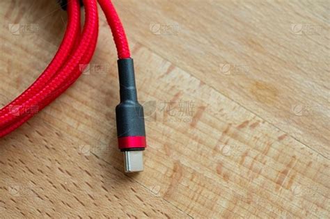 Usb类型c是一种高速数据传输和快速或快速充电电池。