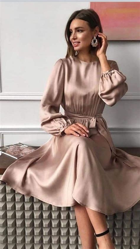 Épinglé Par Silvia Hernandez Sur Dress Vêtements Stylés Tenue De