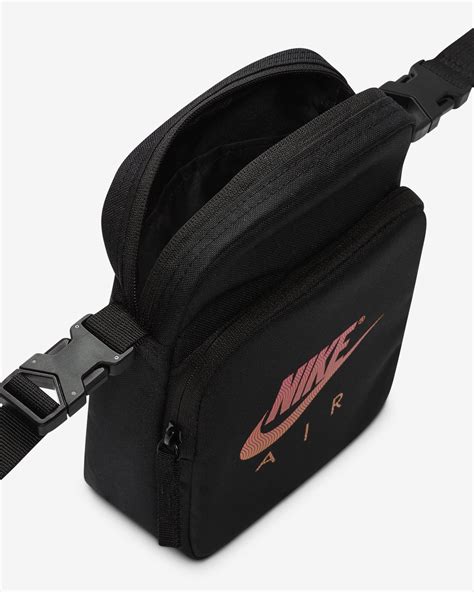 Nike Heritage Cross-Body Bag (3L). Nike IE