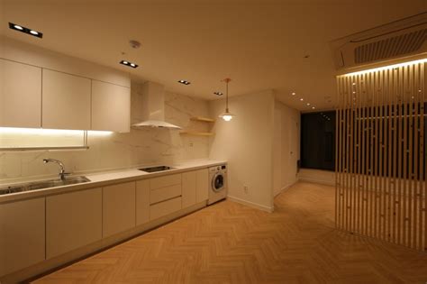 원목파티션이 돋보이는 마포구 도화동 마포트라팰리스 인테리어 31평 디자인컬러스 마포트라팰리스2차 오피스텔 인테리어 네이버 블로그