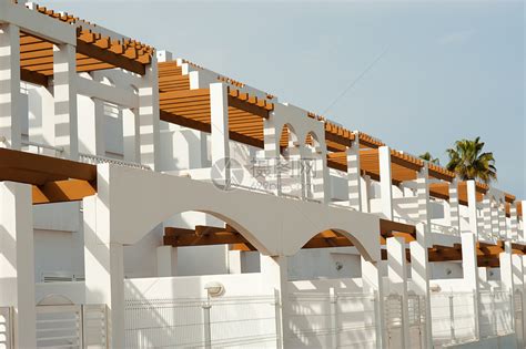 公寓楼建筑学住宅白色水平邻里粉饰多层建筑高清图片下载 正版图片321221764 摄图网