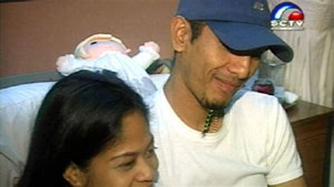 Nyanyian Kebahagiaan Yuke Dan Kikan Showbiz