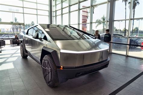 Tesla Inicia Demanda Contra Hispano Por Incidente Con Su Cybertruck
