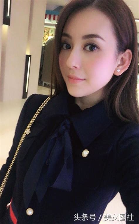 天王嫂方媛曬生活自拍美照 每日頭條