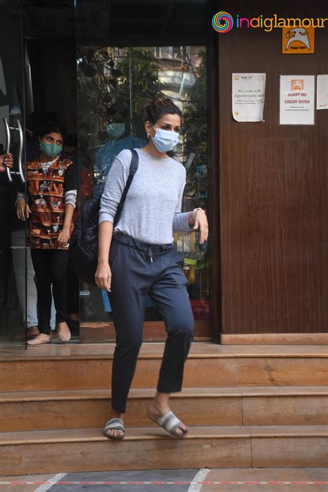 Sonali Bendre Actress Hd Photosimagespics And Stills 499288