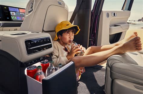 后排超越库里南？理想ceo吹捧自家新车，终究是没放过劳斯莱斯 第一电动网