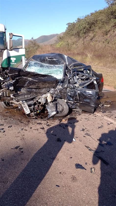 Acidente Deixa Mortos Na Br 040 Em Itabirito Minas Gerais G1