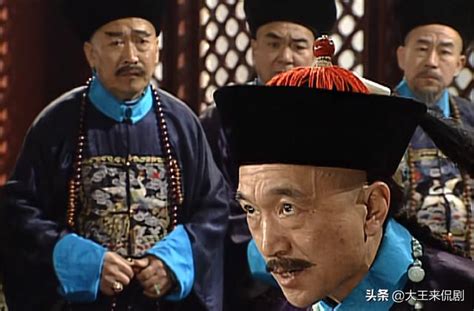 乾隆被大臣阿諛奉承，劉墉大罵乾隆：無道昏君，我保你何用？ 每日頭條