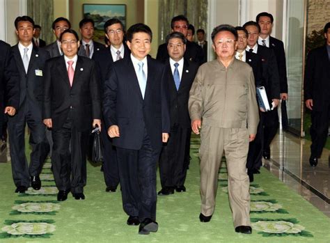 노무현사료관 남북 제1 차 정상회담장소로 이동하는 김정일 위원장과 노무현 대통령