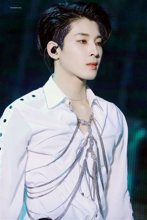 Alone With The Stars In The Sky Wonwoo Seventeen Wonwoo Seventeen