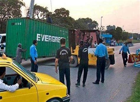 سیاسی جماعتوں کے احتجاج سے نمٹنے کے لیے اسلام آباد میں ریڈ زون پھر سیل