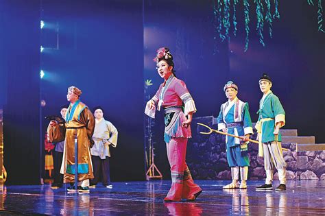 彩調劇《劉三姐》重新登台展風采 香港文匯報