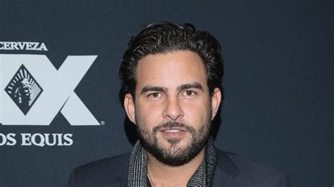 Gerardo Bazúa Se Casa En Lujoso Yate Con Mujer Mayor Que él